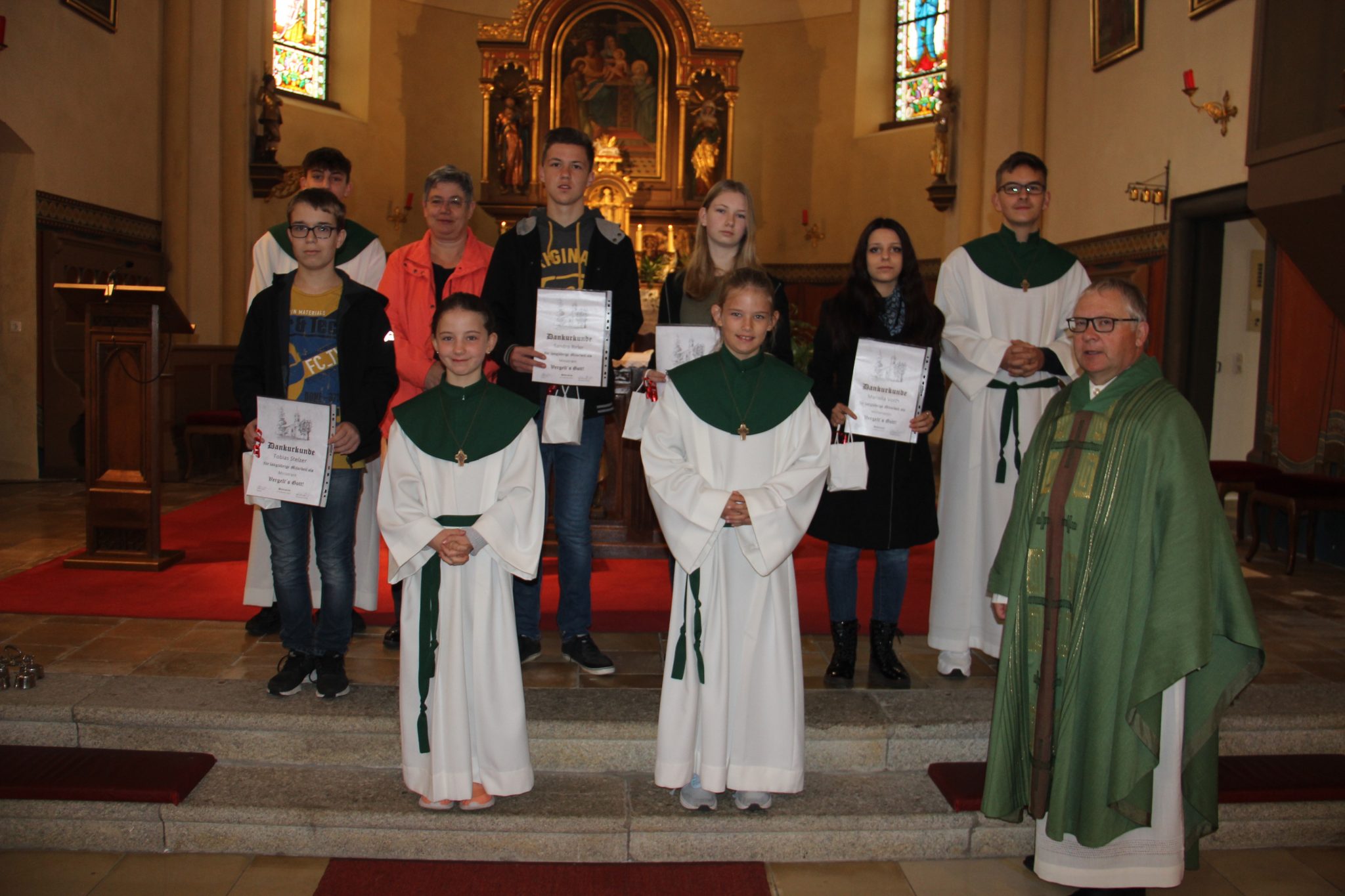 Pfarrei begrüßt die neuen Ministranten - Informationsseite und ...